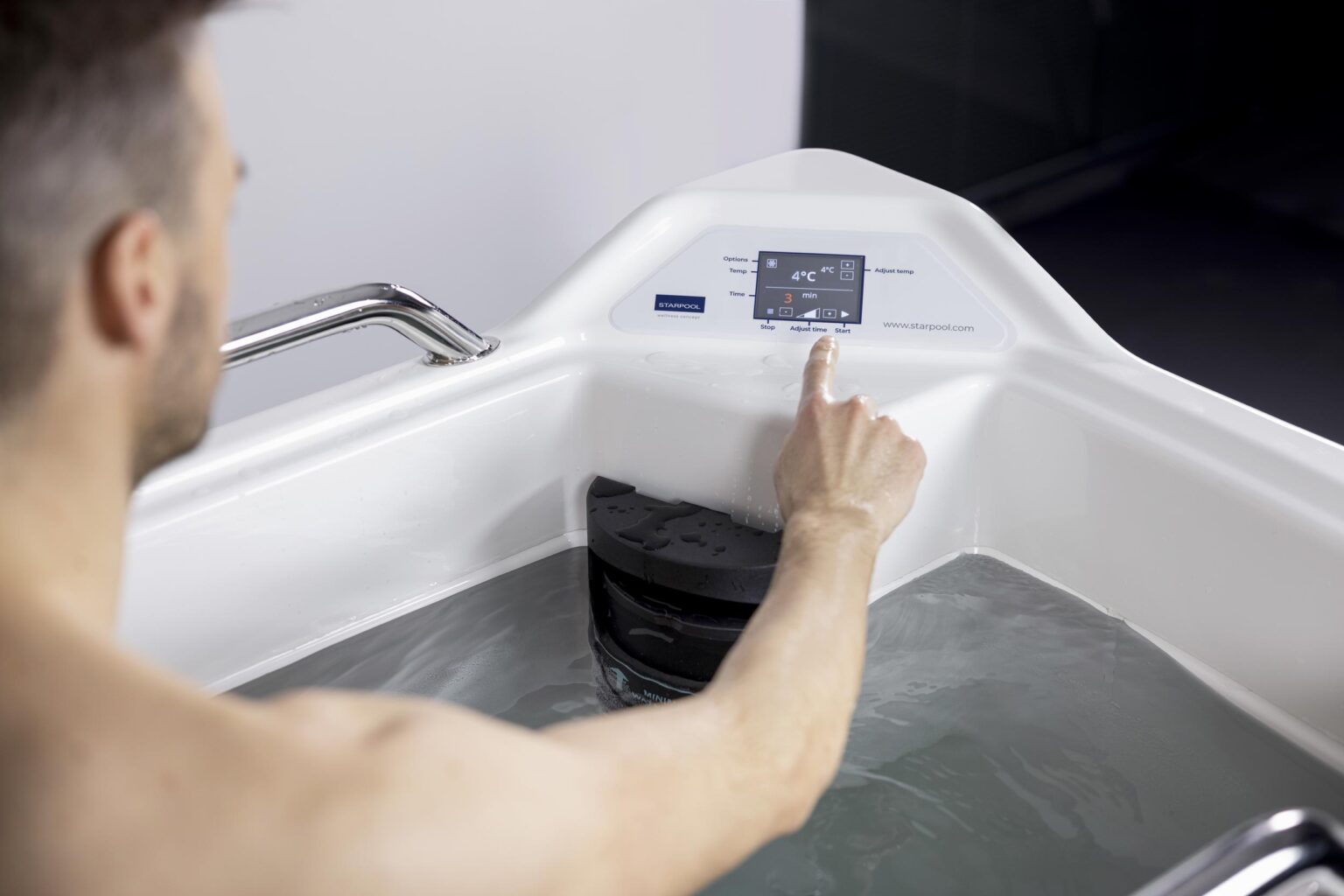 Ice Plunge UK - Cold Therapy Tubs for Wellness & Recovery